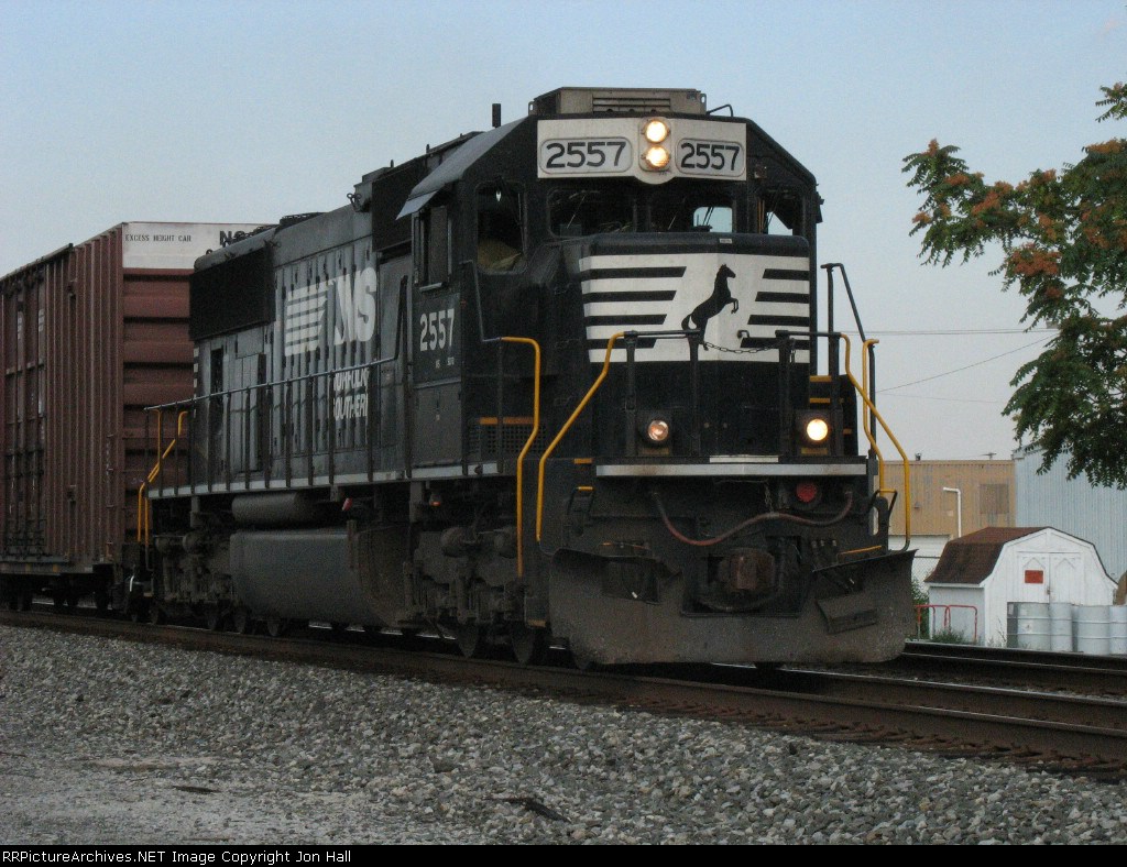 NS 2557